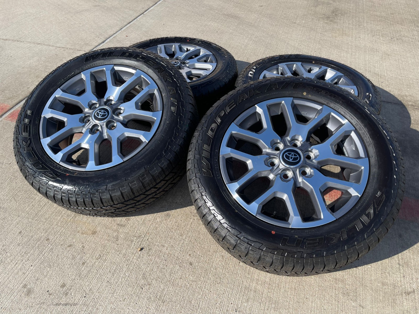 Shop OEM 20" Toyota Tundra TSS TRD OEM wheels rims 95359 75277 Sequoia ...