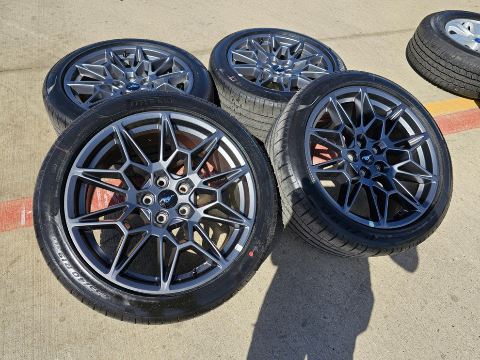 Shop OEM 19" Ford Mustang GT Track Pack OEM 10600 10603 wheels rims ...