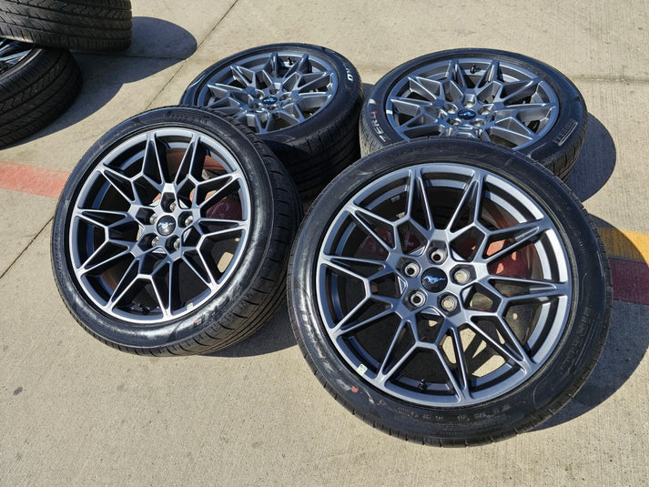 Shop OEM 19" Ford Mustang GT Track Pack OEM 10600 10603 wheels rims ...