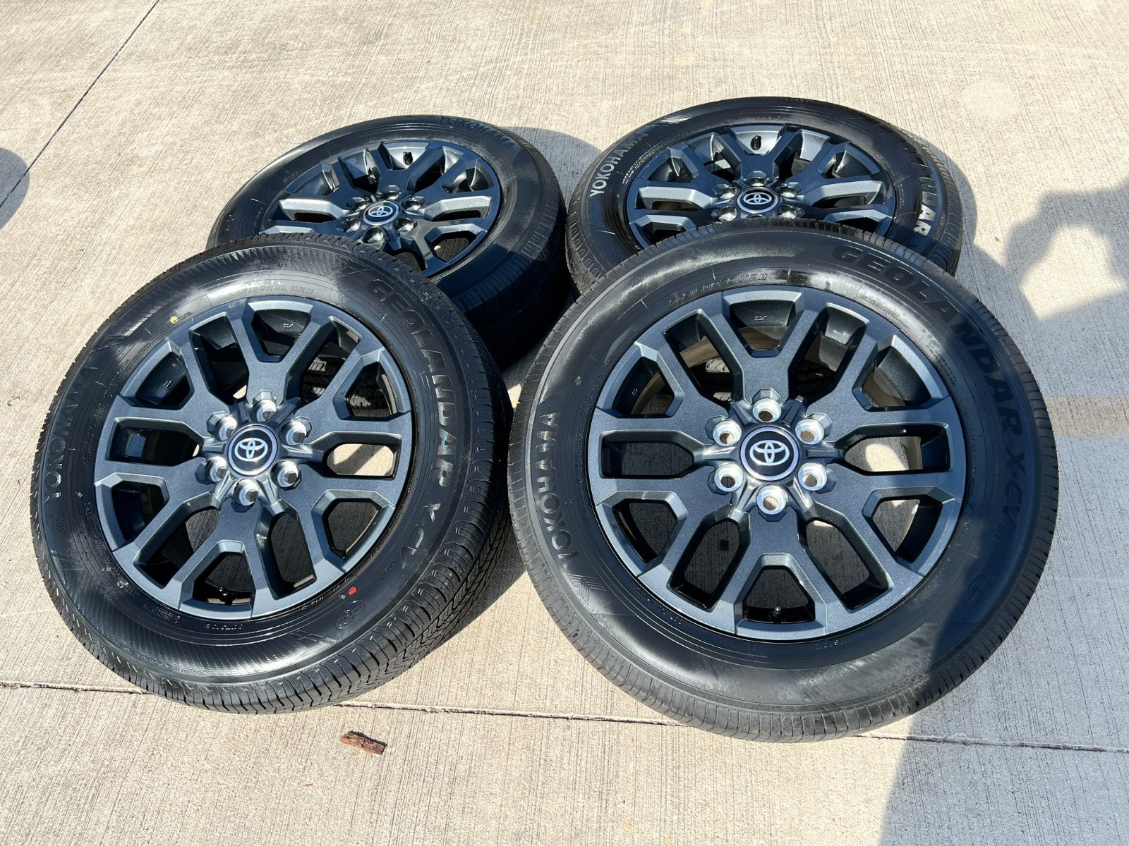 Shop OEM 20" Toyota Tundra TSS TRD OEM wheels rims 75277 95359 Sequoia ...