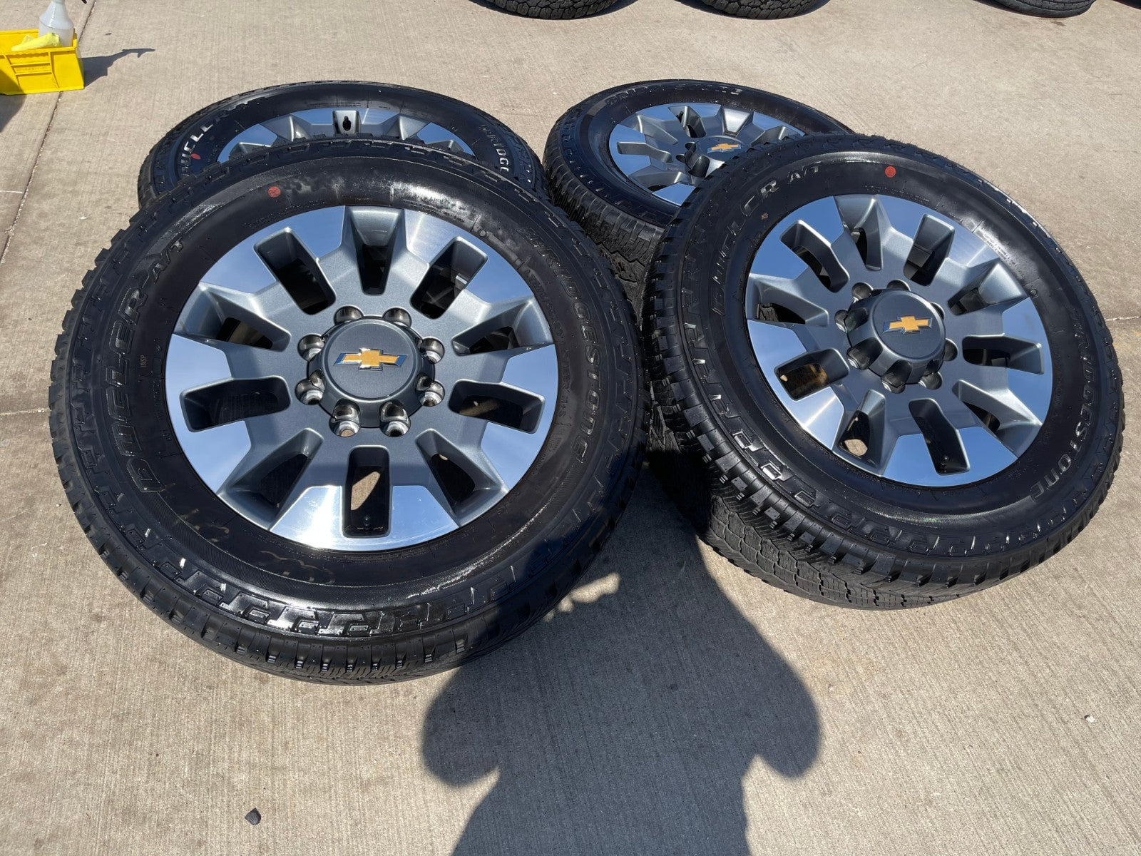 Shop OEM 20" GMC Sierra Chevy Silverado 2500 3500 OEM 5960 5947 wheels ...