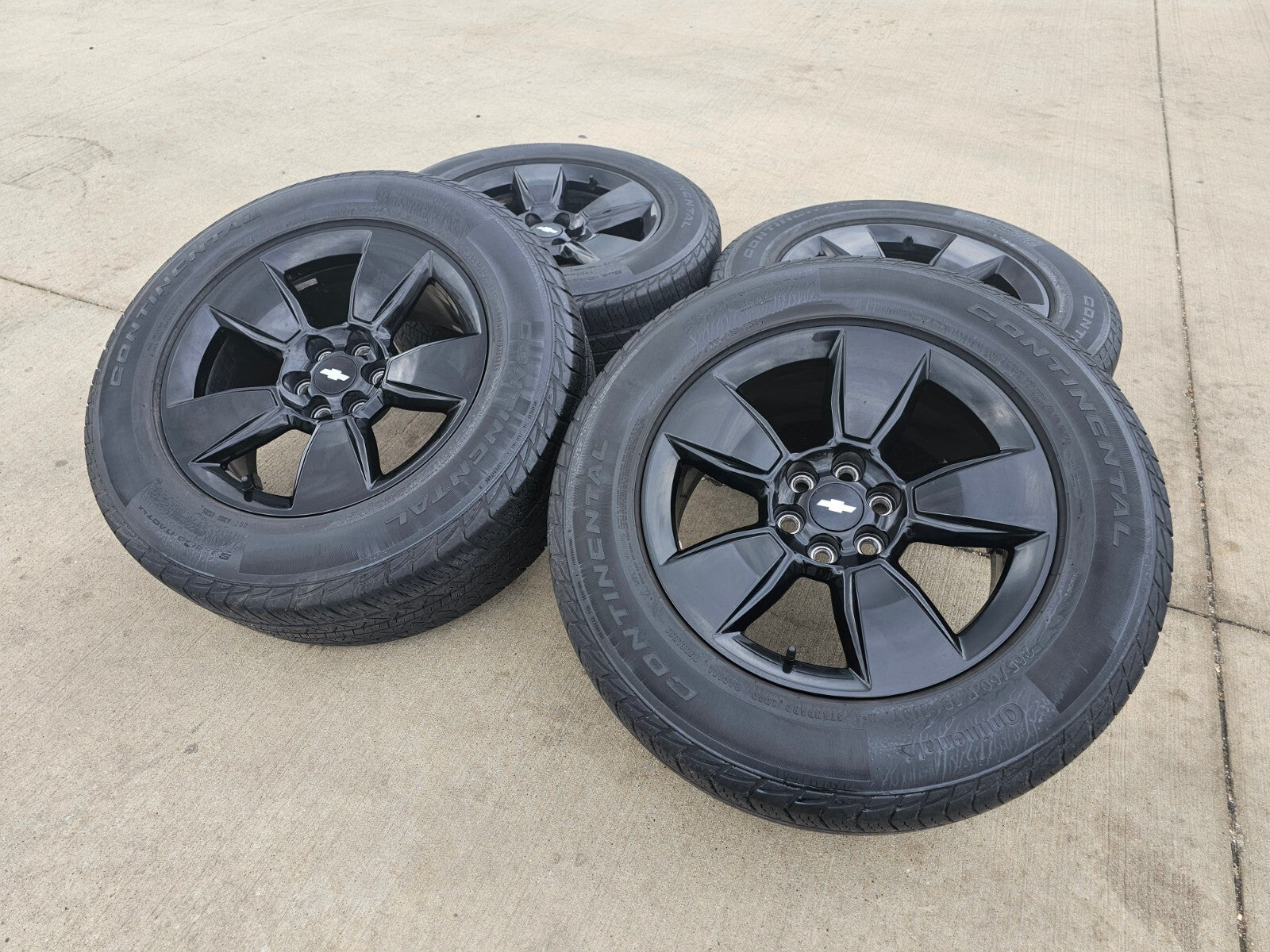 Shop OEM 18" Chevy Colorado REDLINE OEM wheels rims 5747 5818 tires ...
