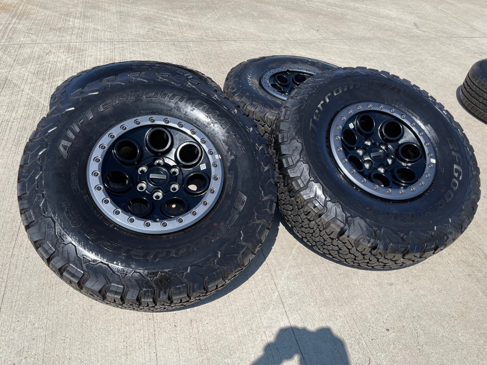 Shop OEM 17" Ford F-150 Raptor OEM BEADLOCK 10612 rims wheels BFG KO2 ...