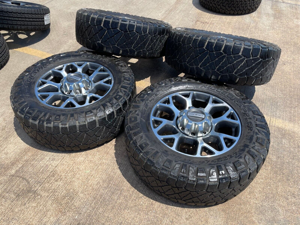 Shop OEM 20" Ford F-250 F-350 OEM Lariat wheels rims 10292 tires 2022 ...