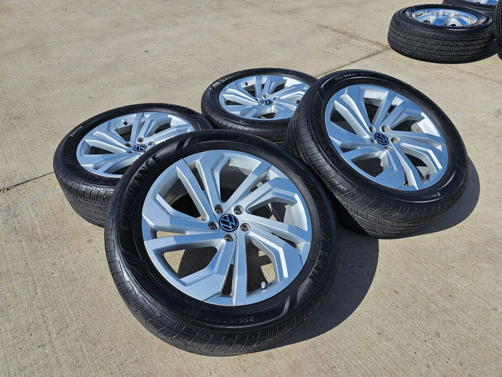 20" VW Atlas OEM wheels rims tires 96855A 70075 Audi Q7 2020 2021 2022 ...