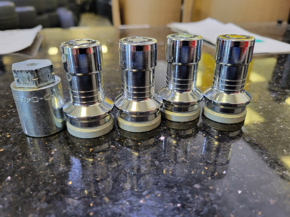 Shop OEM (4) 14x1.5 OEM Ford lug nut locks nuts polished key washer F ...