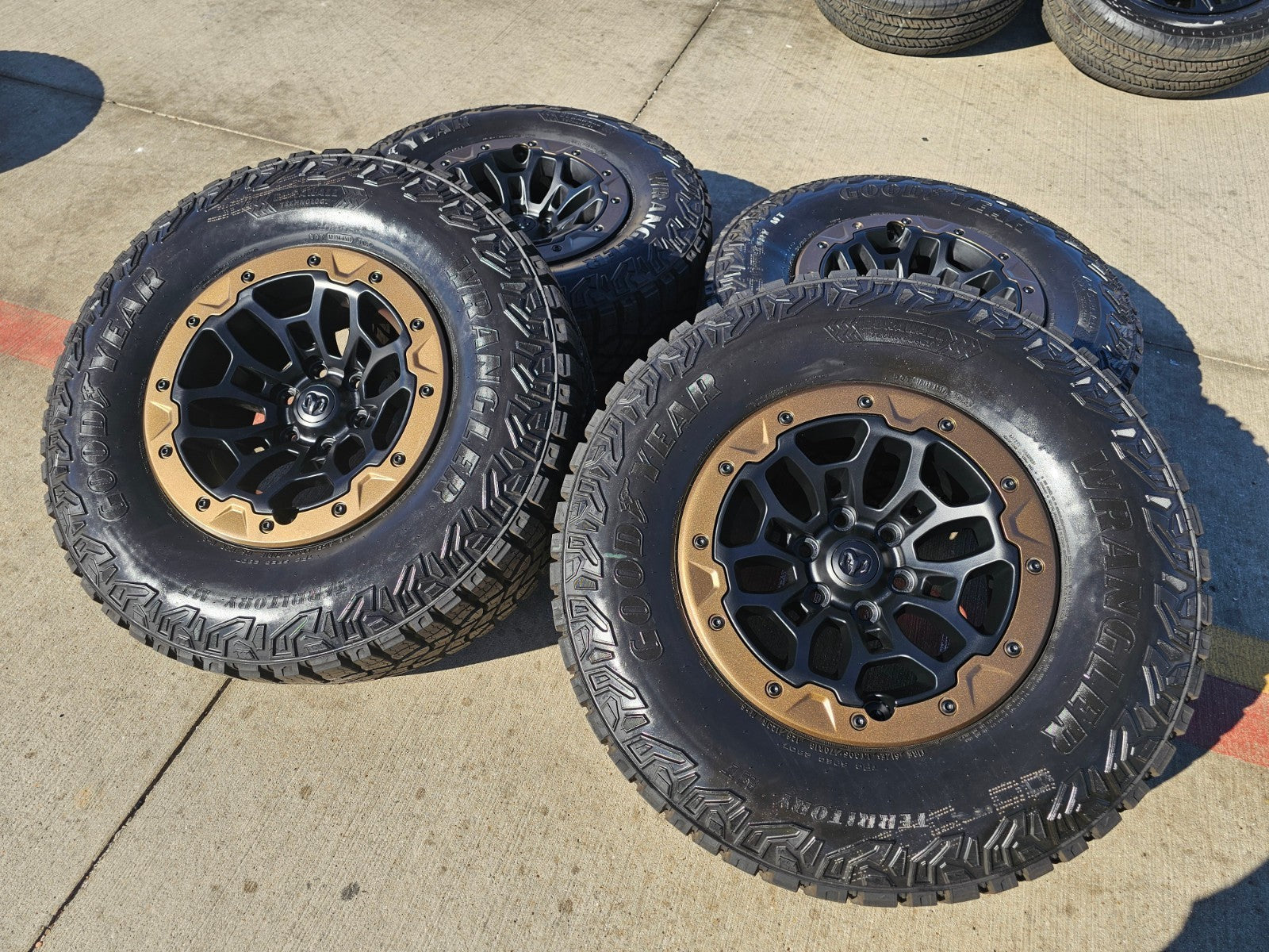 Shop OEM 18" Dodge Ram 1500 TRX Beadlock OEM bronze RHO wheels rims ...