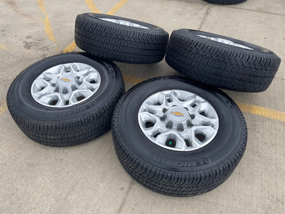 Shop OEM 18" Chevy Silverado 2500 3500 OEM 5959 wheels rims 2021 2022 ...
