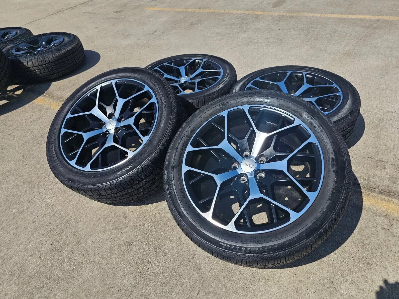 21" Jeep Grand Cherokee L SUMMIT OEM wheels rims 9291 tires 2023 2024 ...