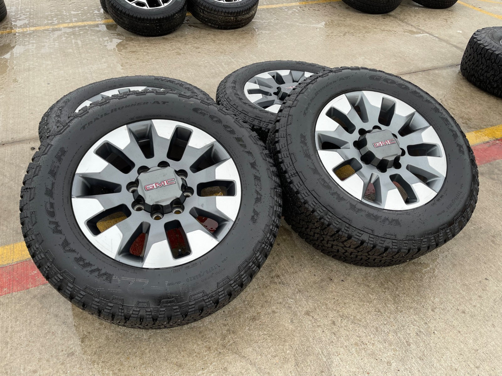 Shop OEM 20" GMC Sierra AT4 Chevy Silverado 2500 3500 OEM 5960 5947 ...
