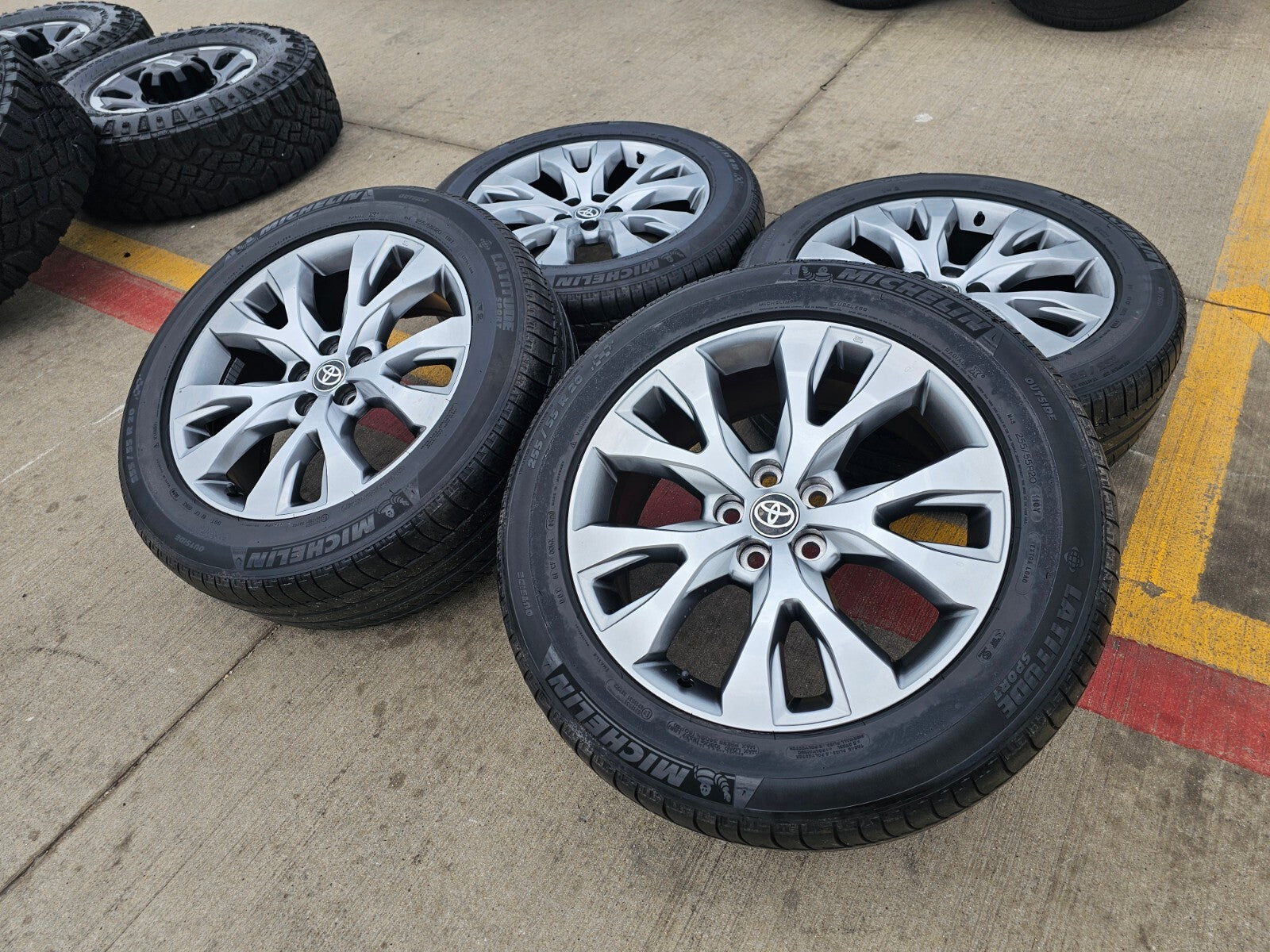 Shop OEM 20" Toyota Grand Highlander OEM wheels rims tires Lexus TX350 ...