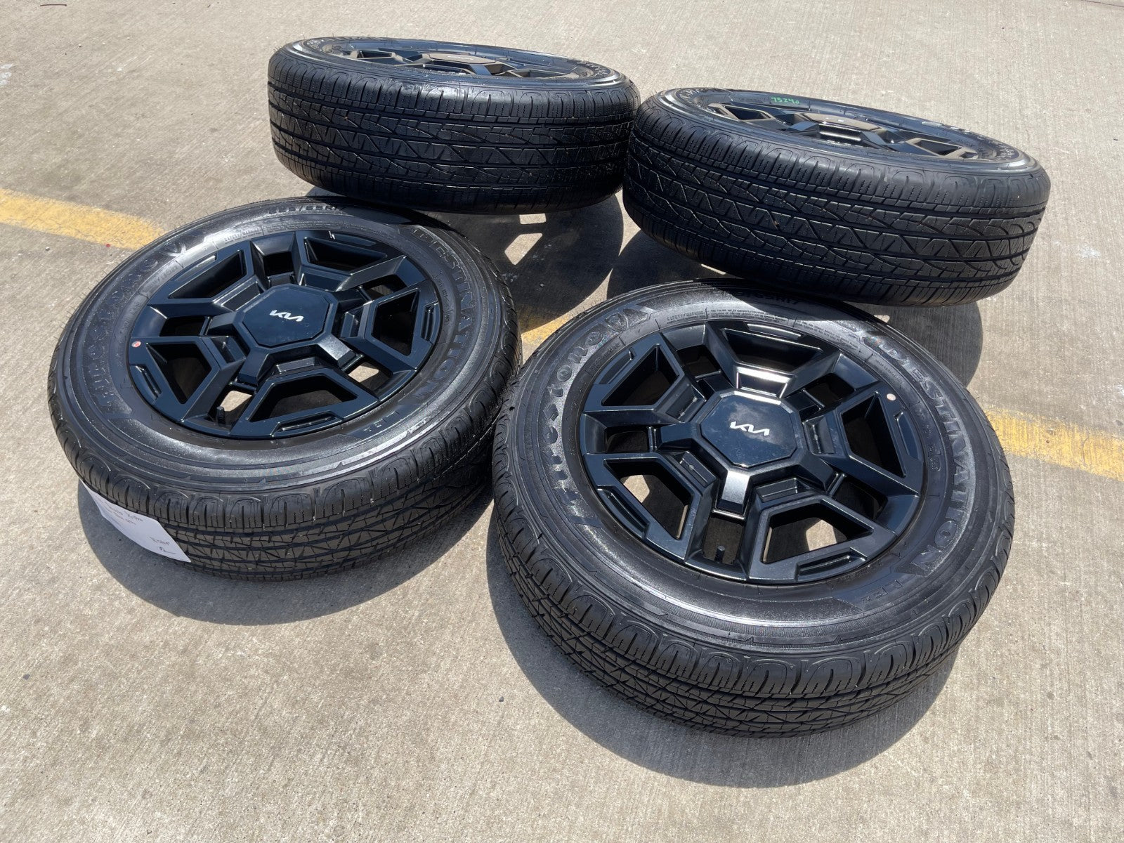 Shop OEM 17" Kia Sorento X-PRO OEM wheels rims tires Telluride Sedona ...