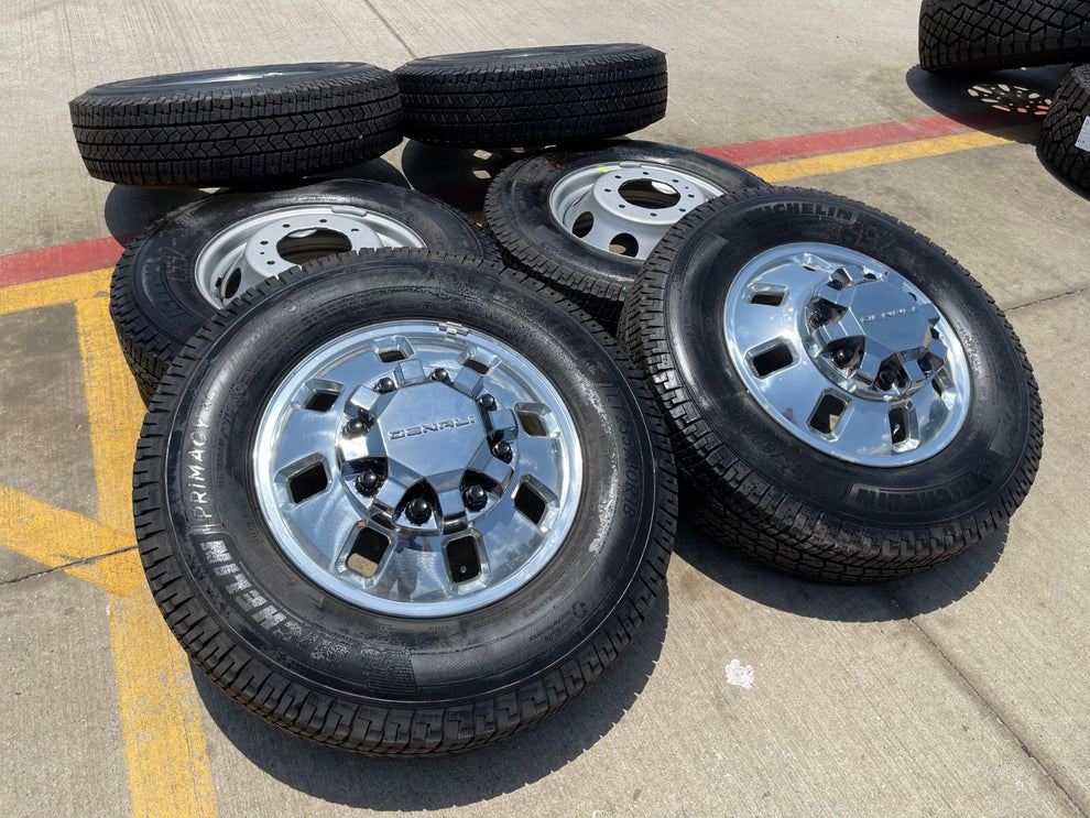 Shop OEM 18" GMC Sierra 3500 DENALI Dually rims wheels OEM 8x210 2024 ...